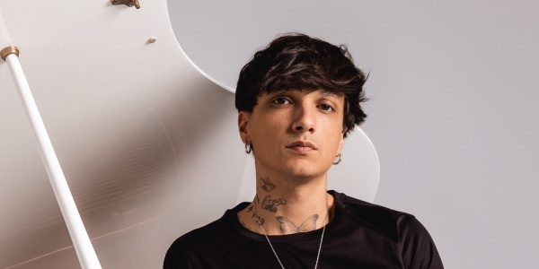 Esce Oggi Alba Il Nuovo Album Di Ultimo Radio Zeta